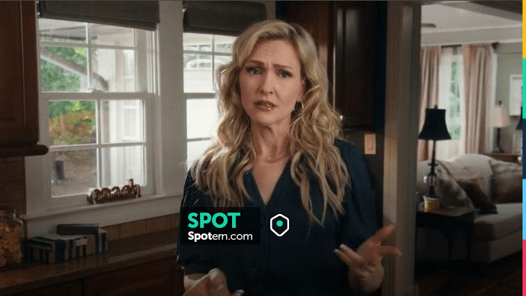 Combinaison boutonnée Ramy Brook Dina portée par Courteney Potter (Jenn Lyon) telle que vue dans ...