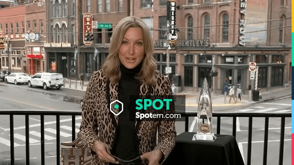 Frame Leopard-Print Velvet Jacket worn by Lara Spencer as seen in Good ...