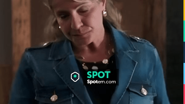 Heartland S19 Lisa Stillman Denim Blazer as seen in Heartland | Spotern