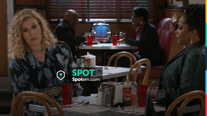 Steve Madden Elexa Long Sleeve Midi Dress worn by (Jerri Tubbs) as seen ...