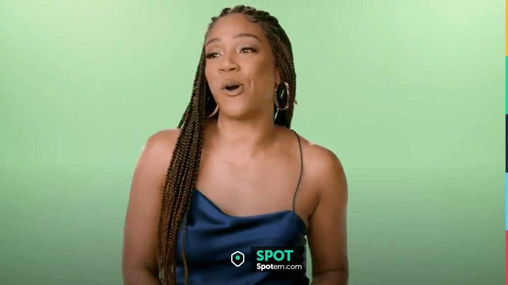 Chemisole en soie Cinq à Sept Marta portée par Tiffany Haddish telle ...