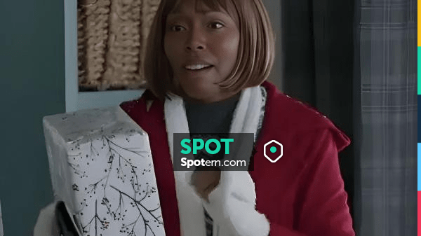 Zoe Butler, abrigo rojo de Navidad de servicio que lleva Zoe Butler ...