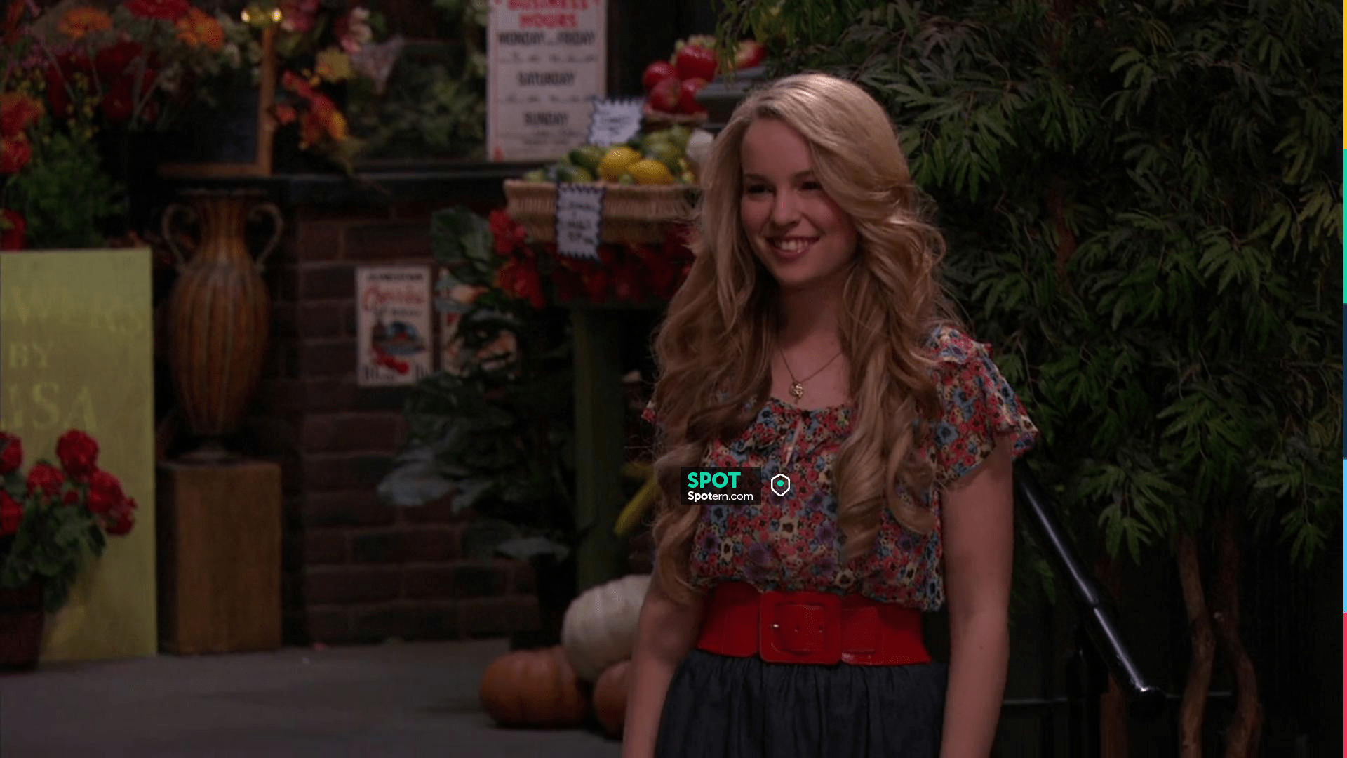 H&M Floral Blouse of Juliet van Heusen (Bridgit Mendler) in Wizards of ...