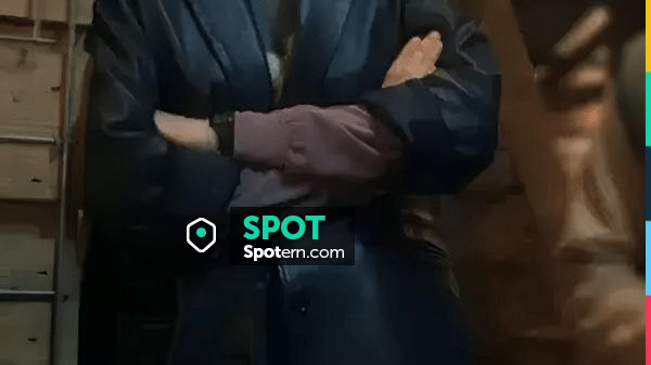 Black Leather Coat worn by (Robin Buckley) in Stranger Things: The ...