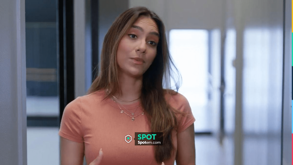 Livy and Kate Kinney Ribbed Top in Rust worn by Domenica Plotczyk as ...