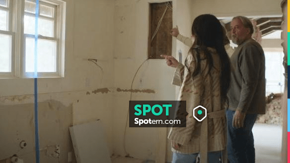 Billy Reid Plaid Wrap Cardigan worn by Joanna Gaines as seen in Fixer ...