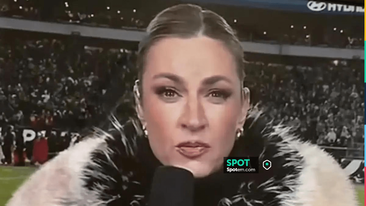 Erin Andrews Fur Jacket of Erin Andrews in FOX NFL Sunday | Spotern