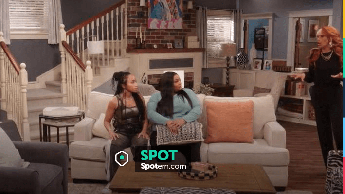 Walmart Two-Tone High-Waisted Wide-Leg Jeans worn by Ashley Carson ...