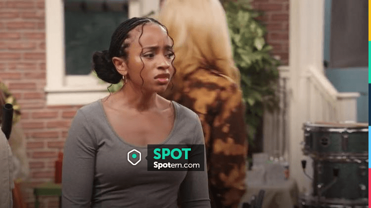 H&M Grey Rib Top worn by Janelle Carson (Briyana Guadalupe) as seen in ...