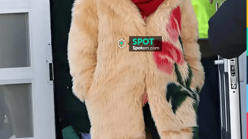 Floral Fur Coat worn by Elsbeth Tascioni (Carrie Preston) in Elsbeth ...