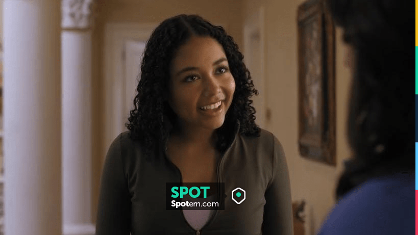 Aritzia Golden LIFE Relay Zip-Up worn by Riley Monroe (Millie Davis) as ...