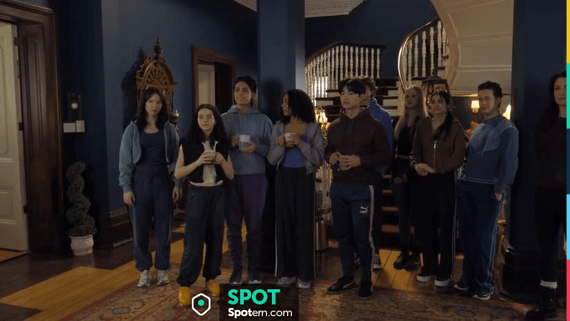 Puma Easy Rider Vintage Sneakers worn by Maria Russo (Alice Malakhov ...