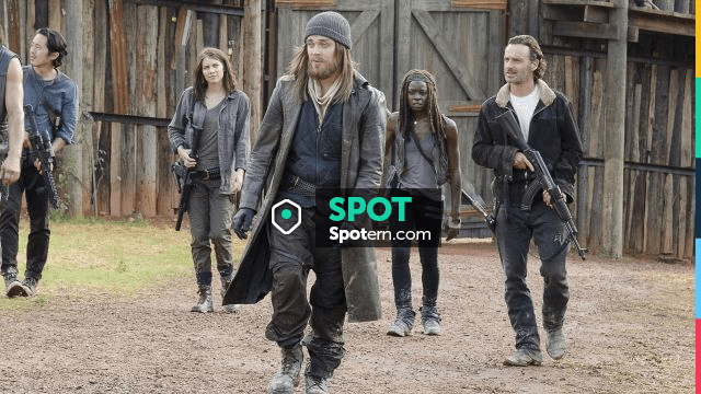 The brown pants of Jesus / Paul Rovia (Tom Payne) in The Walking Dead ...