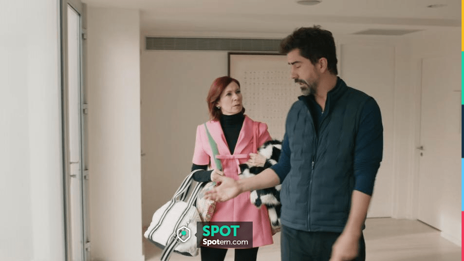 Think Rolyn Tennis Bag worn by Elsbeth Tascioni (Carrie Preston) as ...