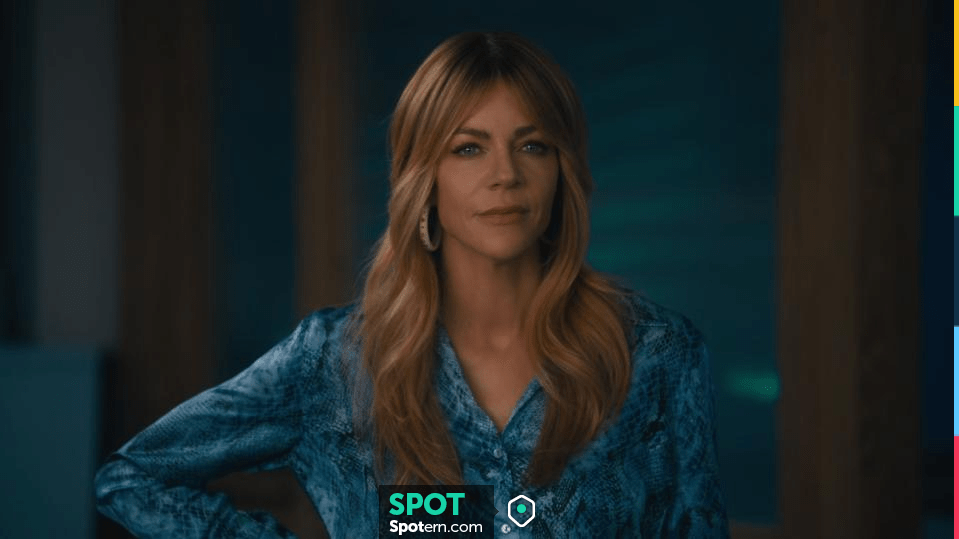 L’Agence Tyler Silk Blouse worn by Morgan Gillory (Kaitlin Olson) as ...