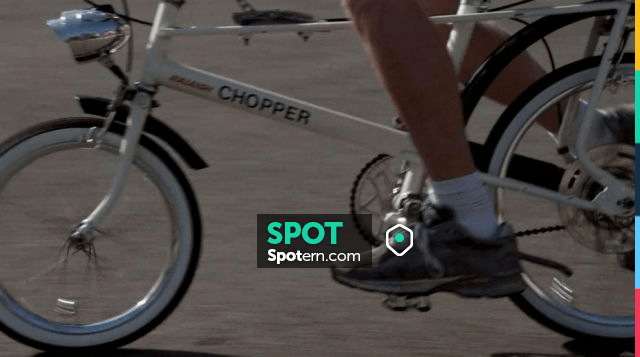 les sneakers grises de Bunchy Donovan (Dash Mihok) dans Ray Donovan ...