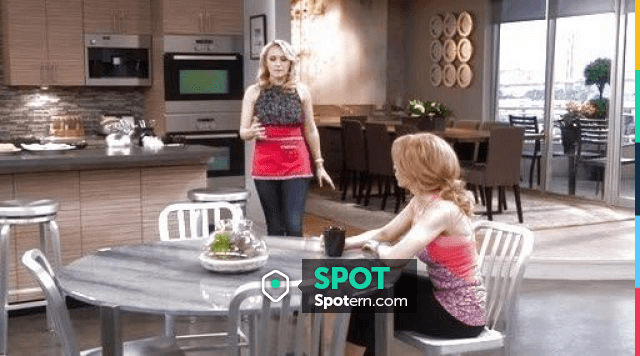 The chairs Navy views in the apartment Gabi (Emily Osment) in Young ...