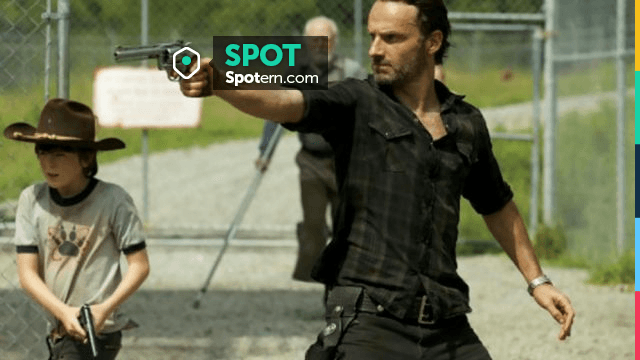 Le colt python de Rick Grimes (Andrew Lincoln) dans The Walking Dead ...