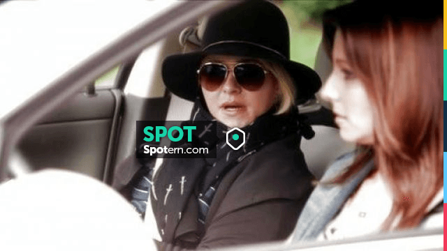 The scarf of Juliet Barnes (Hayden Panettiere) on Nashville | Spotern