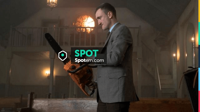 The chainsaw orange Fiore (Tom Brooke) in Preacher S01E02 | Spotern