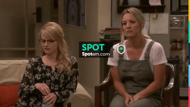 The overalls of Penny (Kaley Cuoco) in The Big Bang Theory S10E23 | Spotern