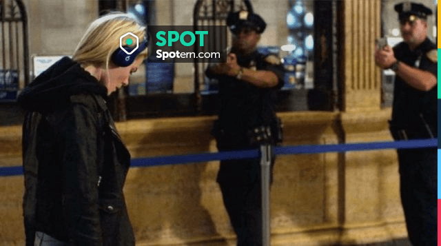 Beats headphones Patsy (Rachael Taylor in Jessica Jones | Spotern