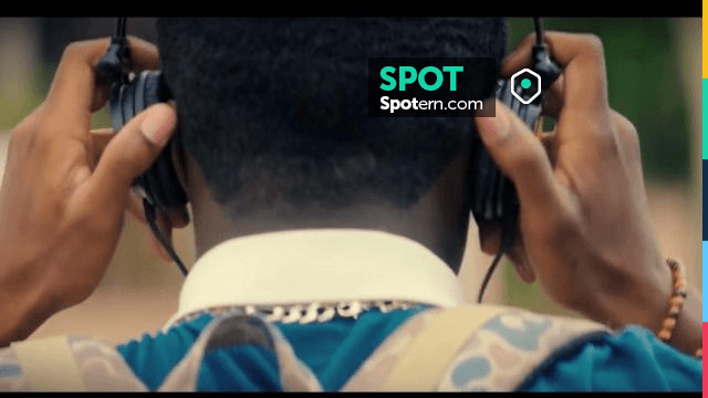 The headset audio black of Malcolm (Shameik Moore) in "Dope" | Spotern