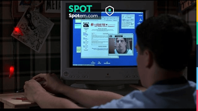 The computer monitor Apple Colorsync seen in American Pie | Spotern
