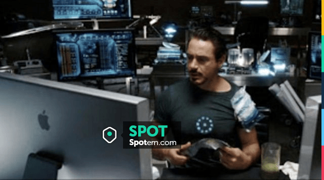Desktop computers Iron Man (Robert Downey Jr.) in Iron Man | Spotern