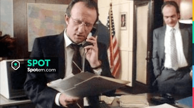 The computer Commodore Amiga 2000 Frank McPike (Jonathan Banks) in A ...