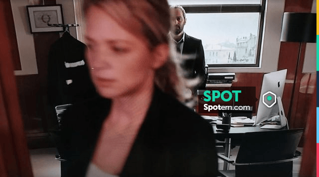 The desktop computer of Bruno (Cédric Kahn) in A man at the height ...