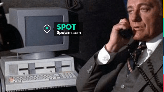 The PC Olivetti M20 of General Stockwell in The Agency's all-hazards ...