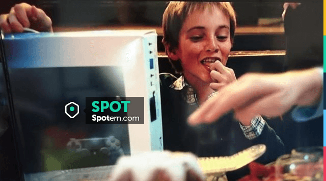 Consola de juegos PS4 de Clément (Mathieu Torloting) en Encore Heureux ...