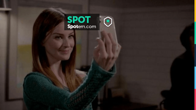 El smartphone Iphone 6 de Rachel Carrington (Bevin Kaye) en The Cyber ...