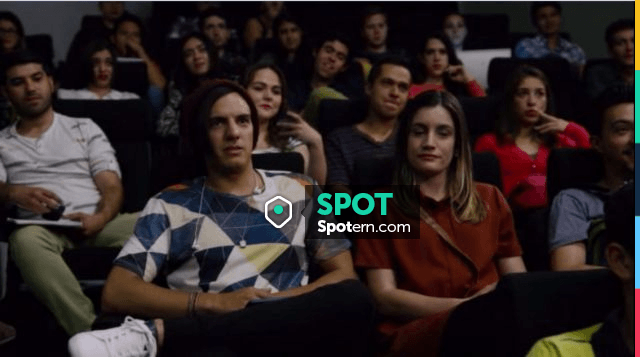 La camiseta gráfica de un alumno de Hernando en Sense8 S02E01 | Spotern