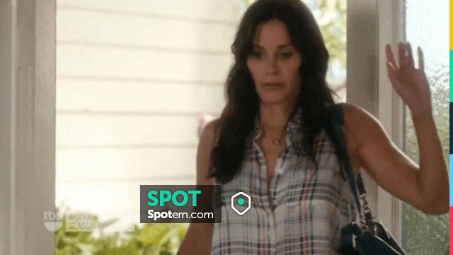 The Shirt Without Sleeves Plaid Of Jules Cobb Courtney Cox Cougar