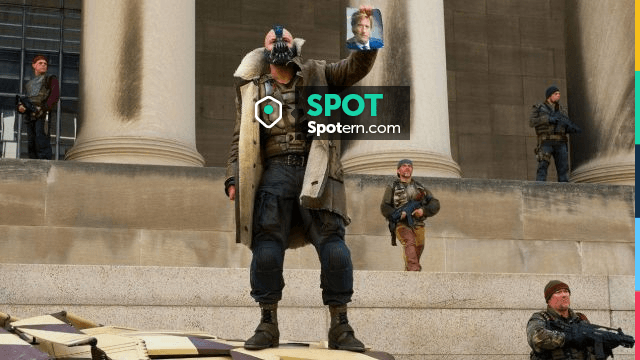 Le véritable costume de Bane (Tom Hardy) dans The Dark Knight Rises ...