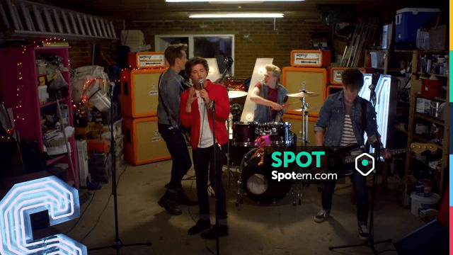 The guitar in the video Can we dance The Vamps | Spotern