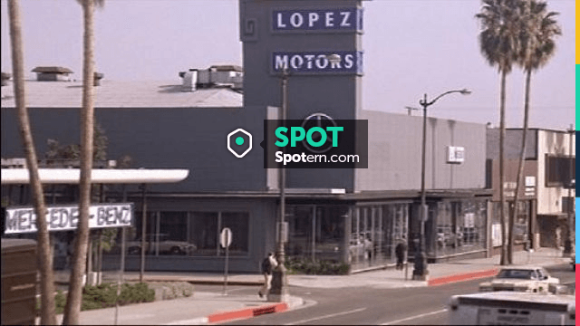 The car salesman Lopez Motors in Scarface | Spotern