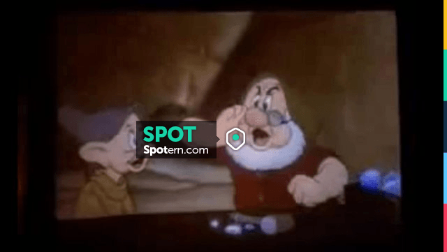 The film Snow White and the Seven Dwarves that look the Gremlins in ...