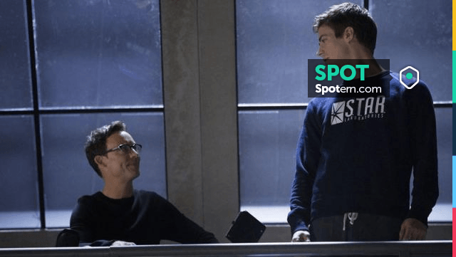 The sweatshirt, Star Laboratories of Barry Allen (Grant Gustin) in The ...