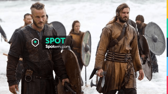 The leather tunic of Ragnar Lothbrok (Travis Fimmel) Vikings | Spotern