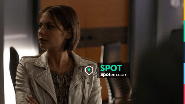 The jacket Silver by Iro Thea Queen (Willa Holland) on Arrow, S05E21 ...