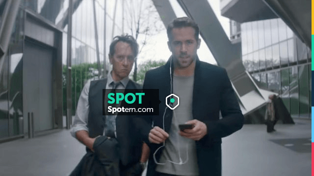 Les écouteurs iPhone 7 Apple (Earpods) de Michael Bryce (Ryan Reynolds ...