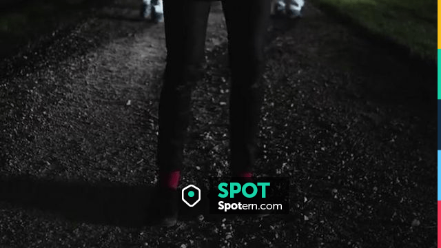 the sneakers vans authentic Tyler Joseph in his clip "lane boy" | Spotern