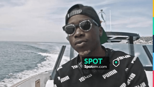Sweatshirt Puma black MHD in her video clip Bravo | Spotern