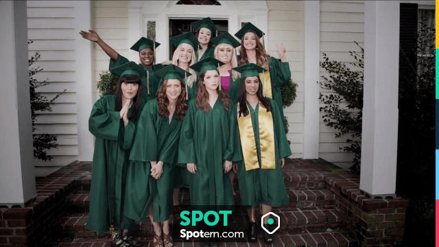 Shoes wedge Jessica Simpson Flo (Chrissie Fit) in Pitch Perfect 3 | Spotern