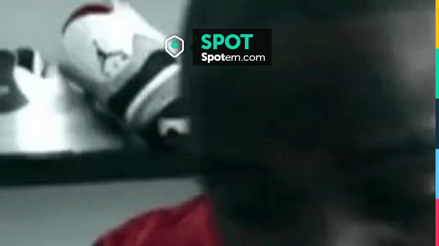 Zapatillas Nike Air Jordan 2 Retro "Infrared 23" en el video musical de ...