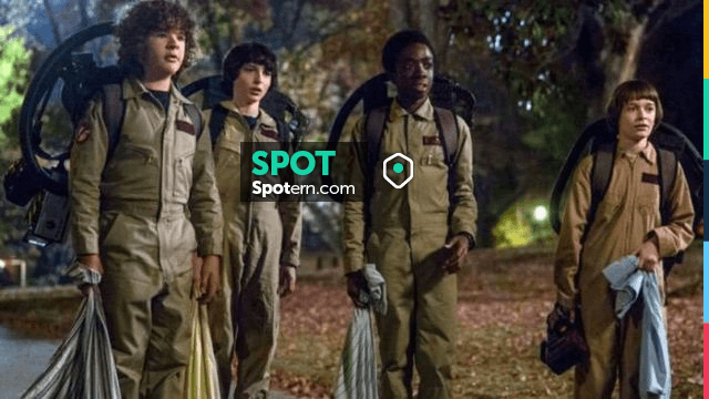 The costume of Ghostbusters worn by Lucas Sinclair (Caleb McLaughlin ...
