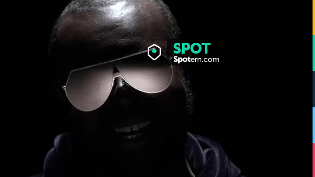 Les lunettes de soleil miroir de Maitre Gims dans le clip Marabout ...